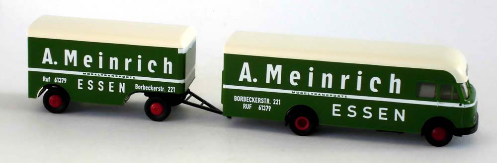 Brekina Modell-Lkw für Meinrich Umzüge, Essen